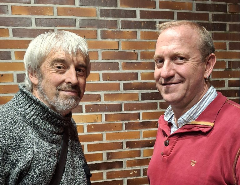 The evolution of the human brain in a binary way makes quantum physics ...